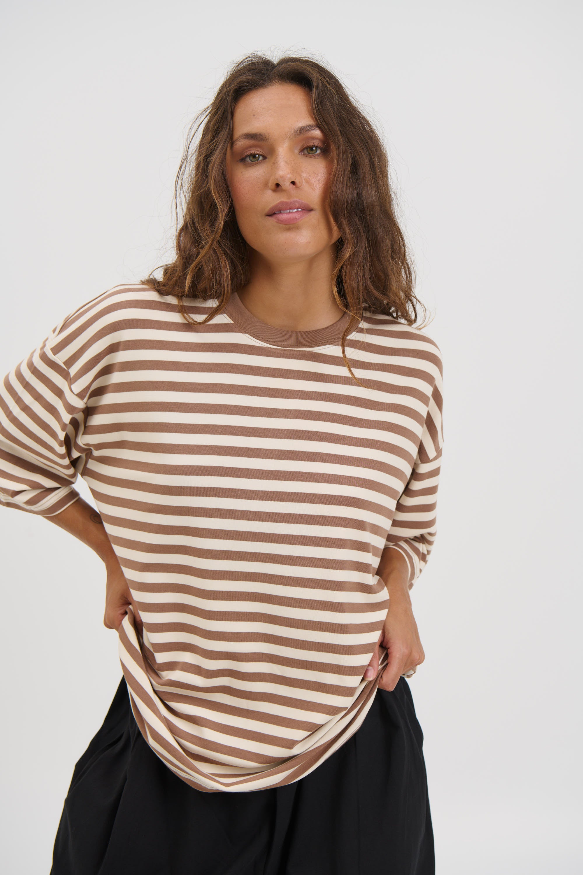 Unisex Lesley Stripe Crew Tee Milk Chocolate