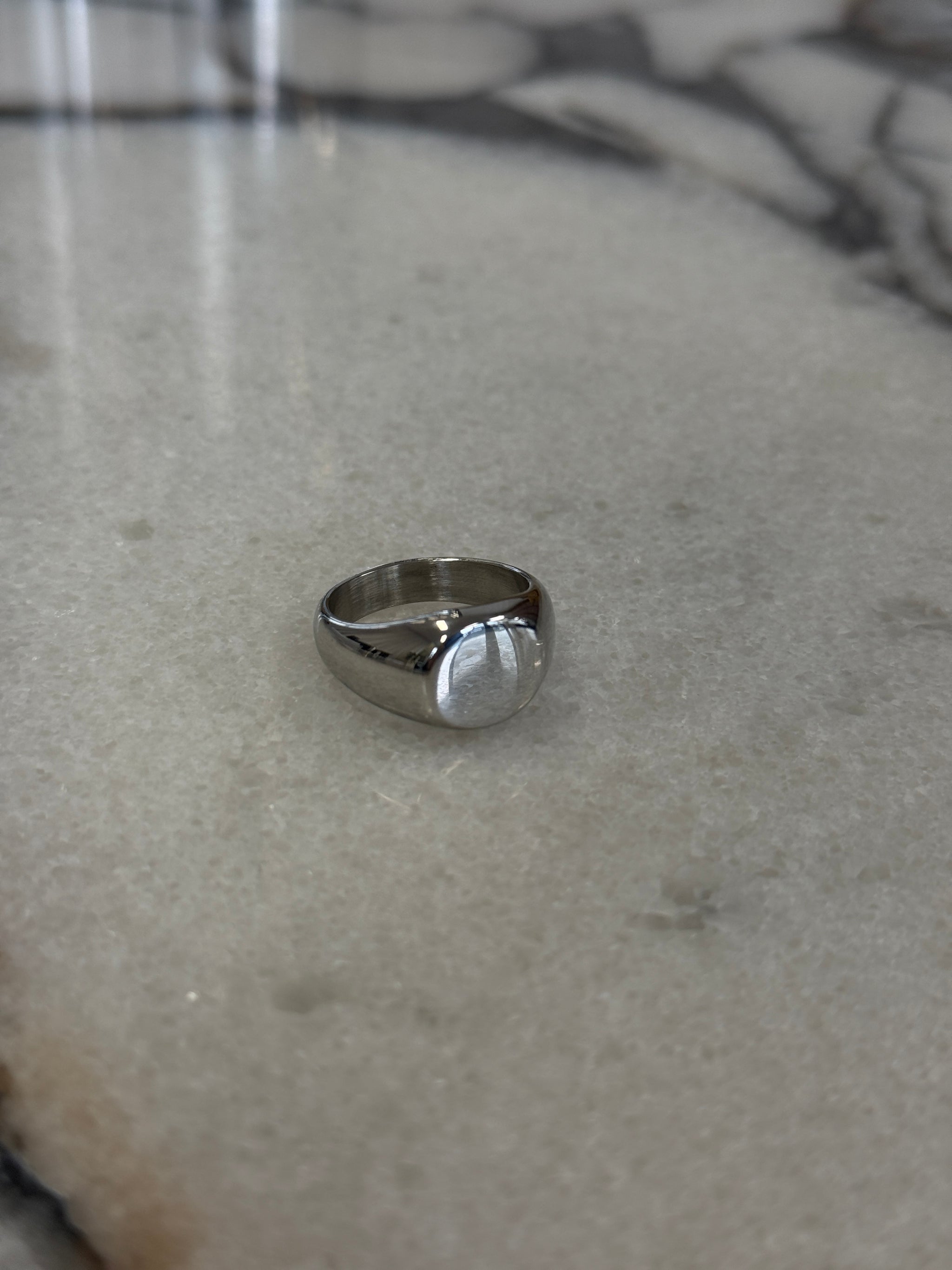 Dome Signet Ring Silver